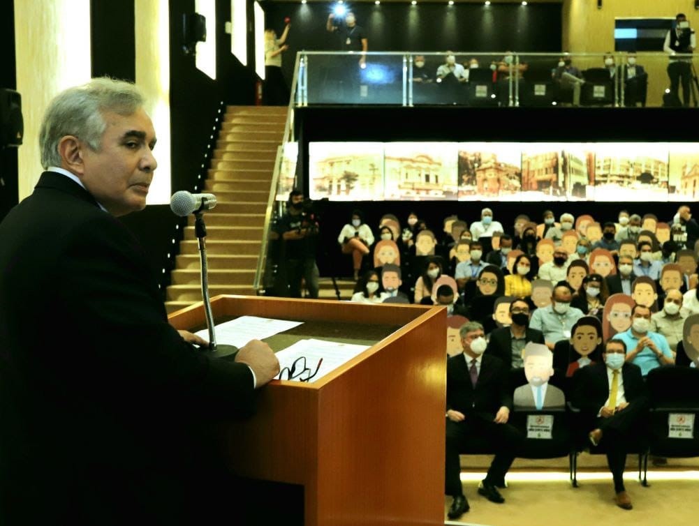 "A Academia tem o dever de constranger decisões infundadas da Justiça ...